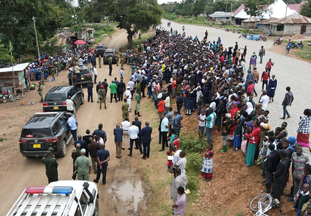 TUNAENDELEA KUFIKISHA UMEME KWENYE VITONGOJI-MAJALIWA - New Times Tanzania