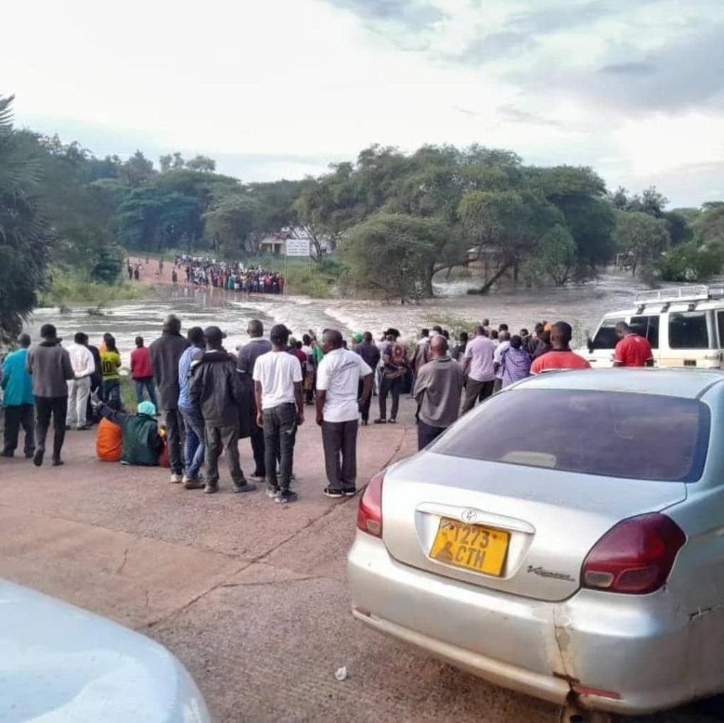 KATAVI NA RUKWA HAKUNA MAWASILIANO,MTO SITALIKE UMEFURIKA MAJI - New ...