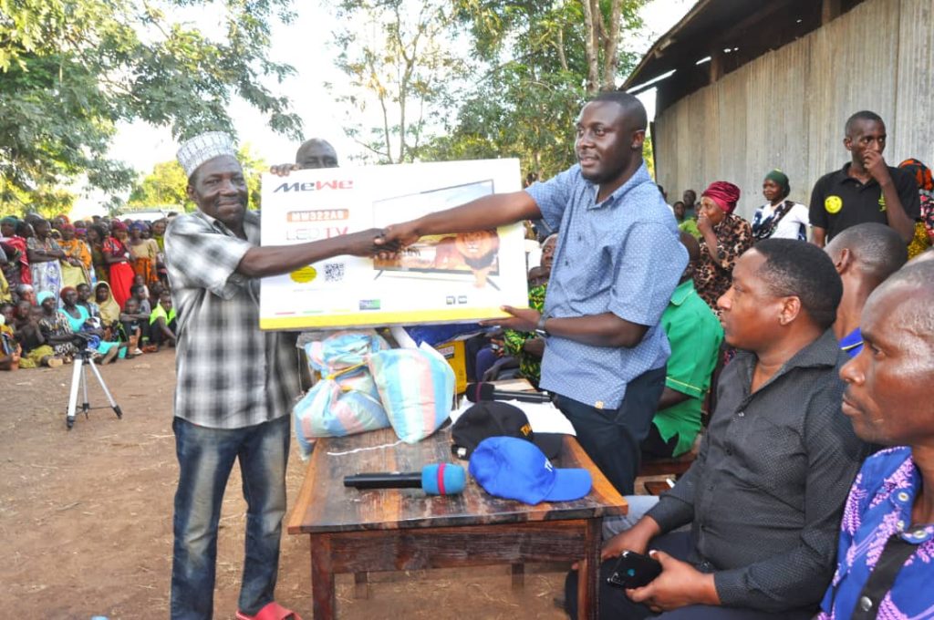 MBUNGE MAKANIKA ATOA RUNINGA KWA VIJIWE VYA KAHAWA - New Times Tanzania