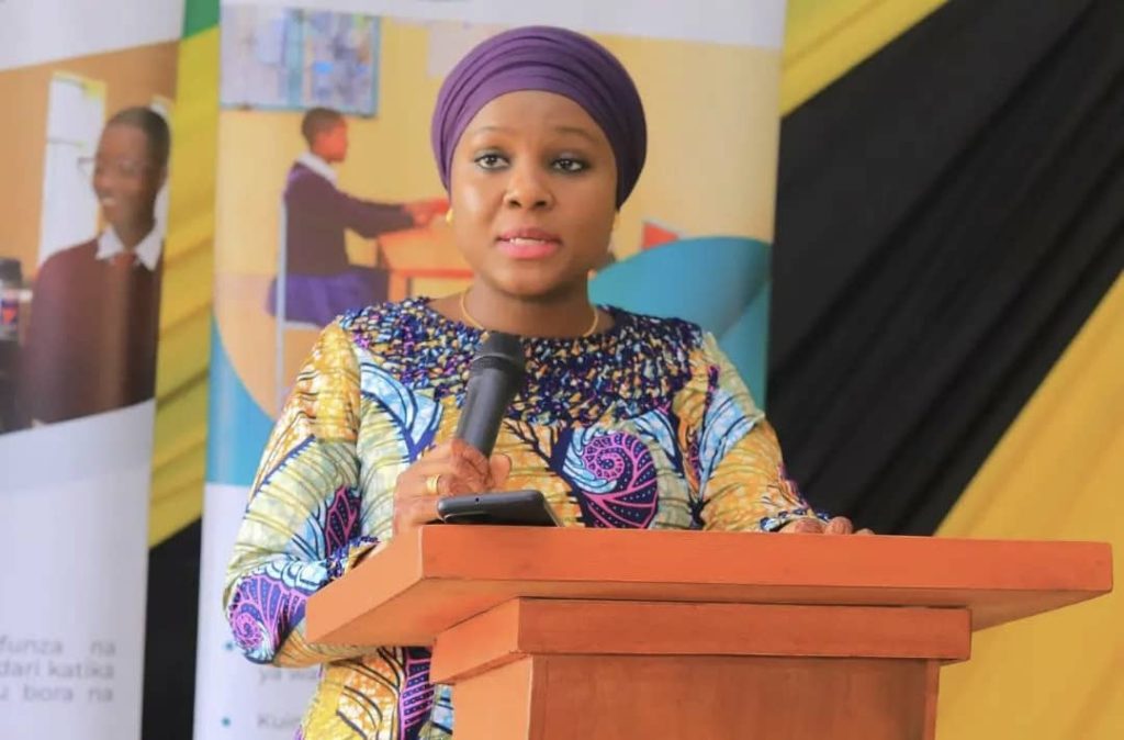 MDONDOKO WA WANAFUNZI MASHULENI WAPATIWA MWAROBAINI - New Times Tanzania