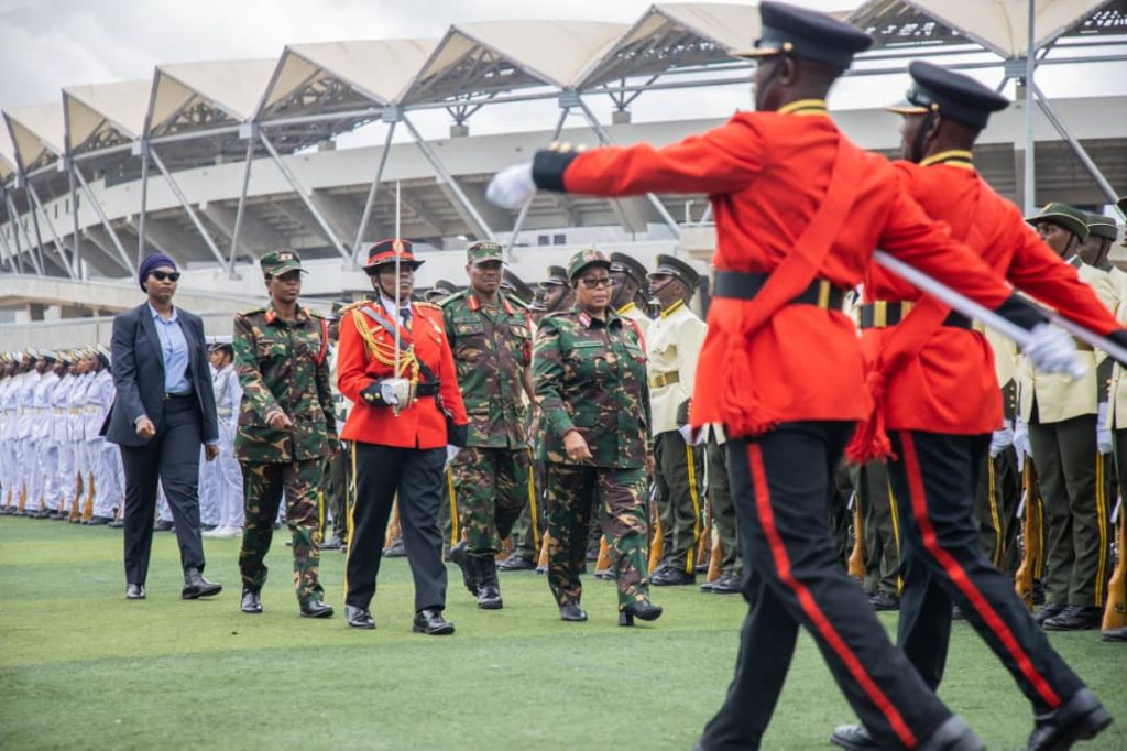 RAIS SAMIA AKIKAGUA GWARIDE MAALUM MIAKA 60 YA JWTZ - New Times Tanzania